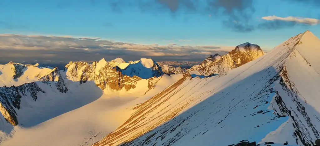 Top 7 Himalayan Expeditions - Trek The Himalayas